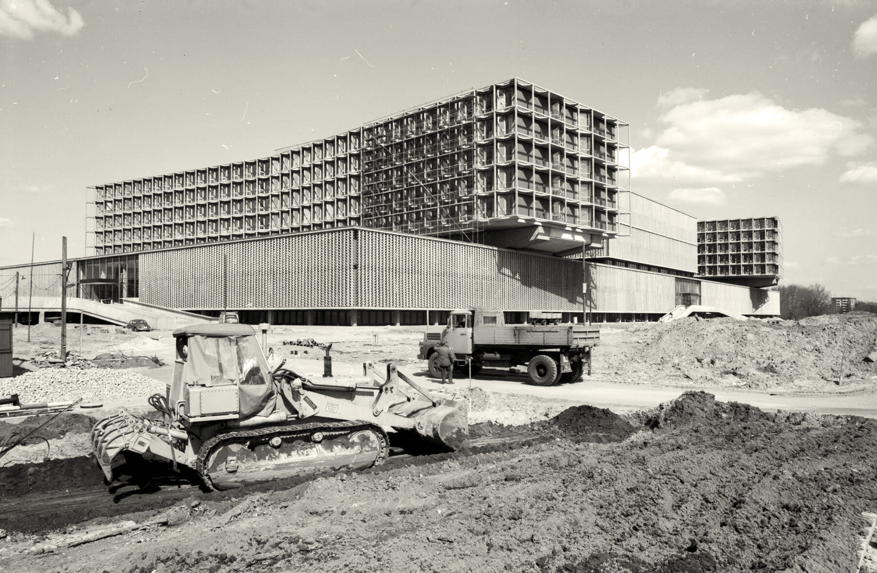 History | Experience | The new Charité
